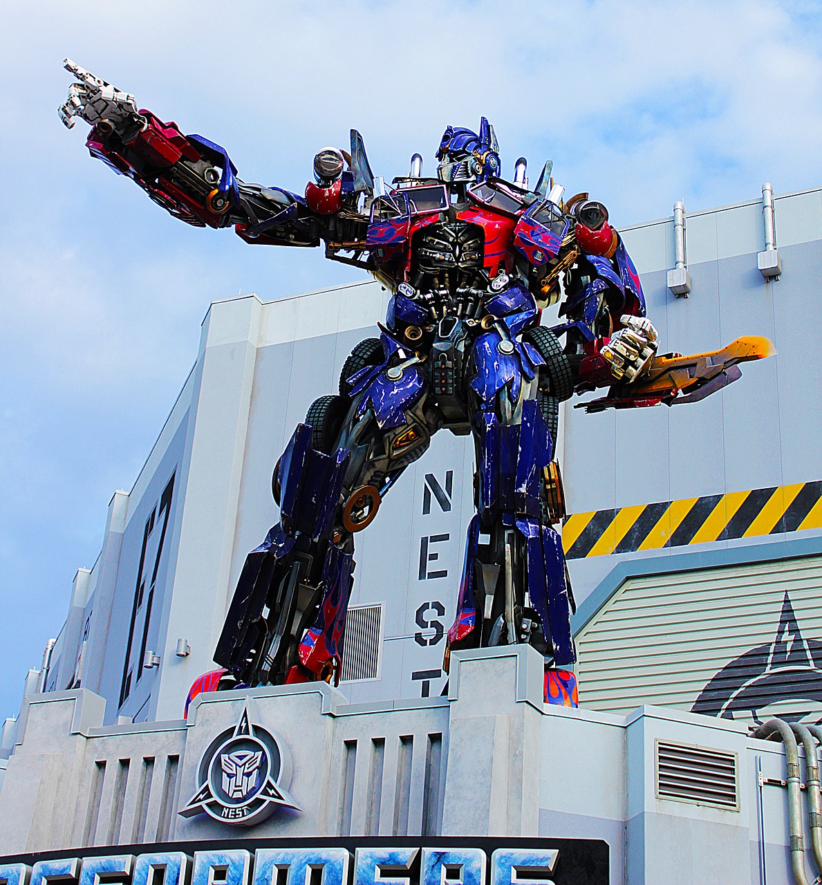 Optimist Prime: How to be Optimistic in the Face of Cynicism - Extra ...